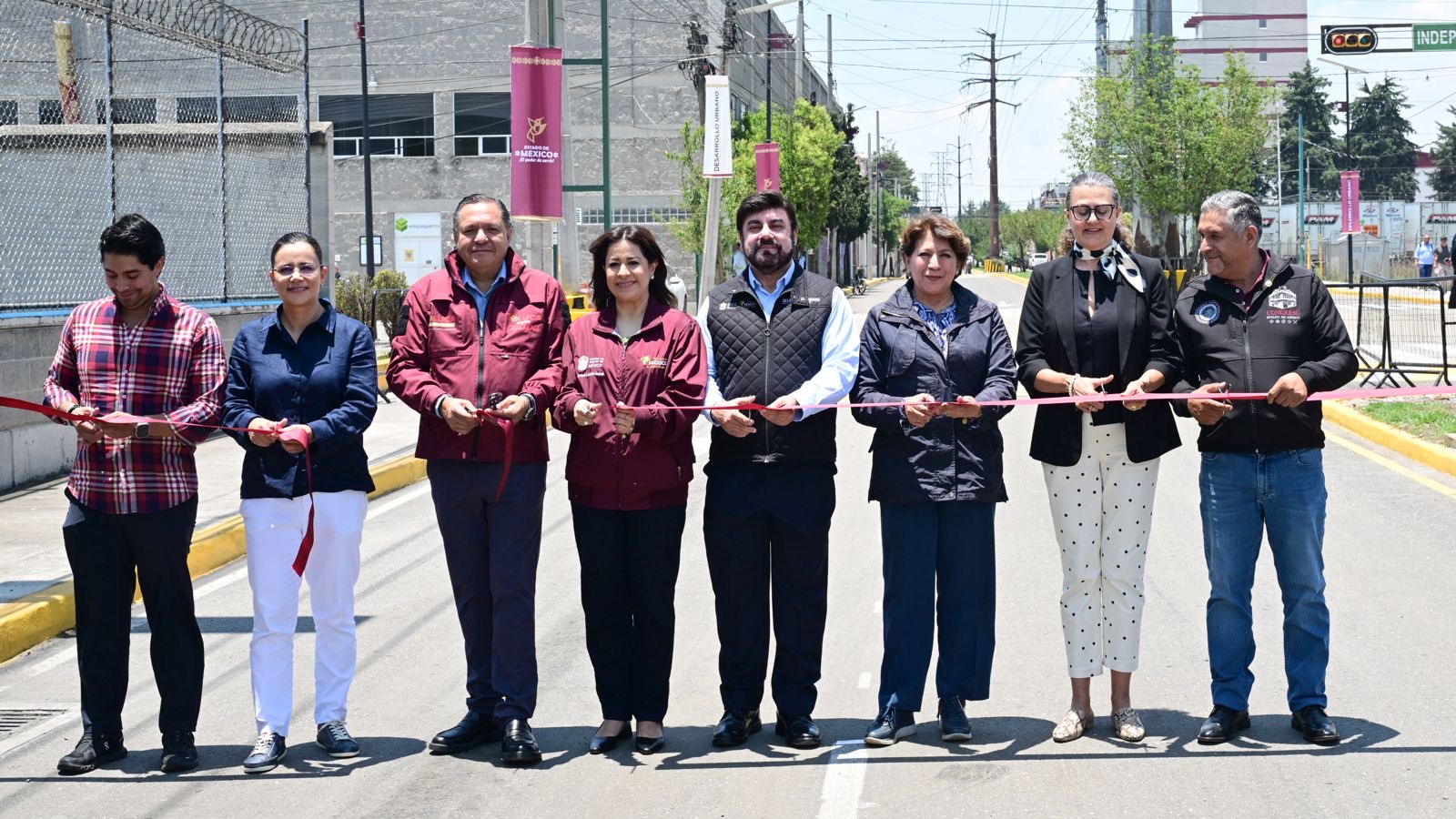 Entrega DGA rehabilitación de dos calles en la Zona Industrial de ...